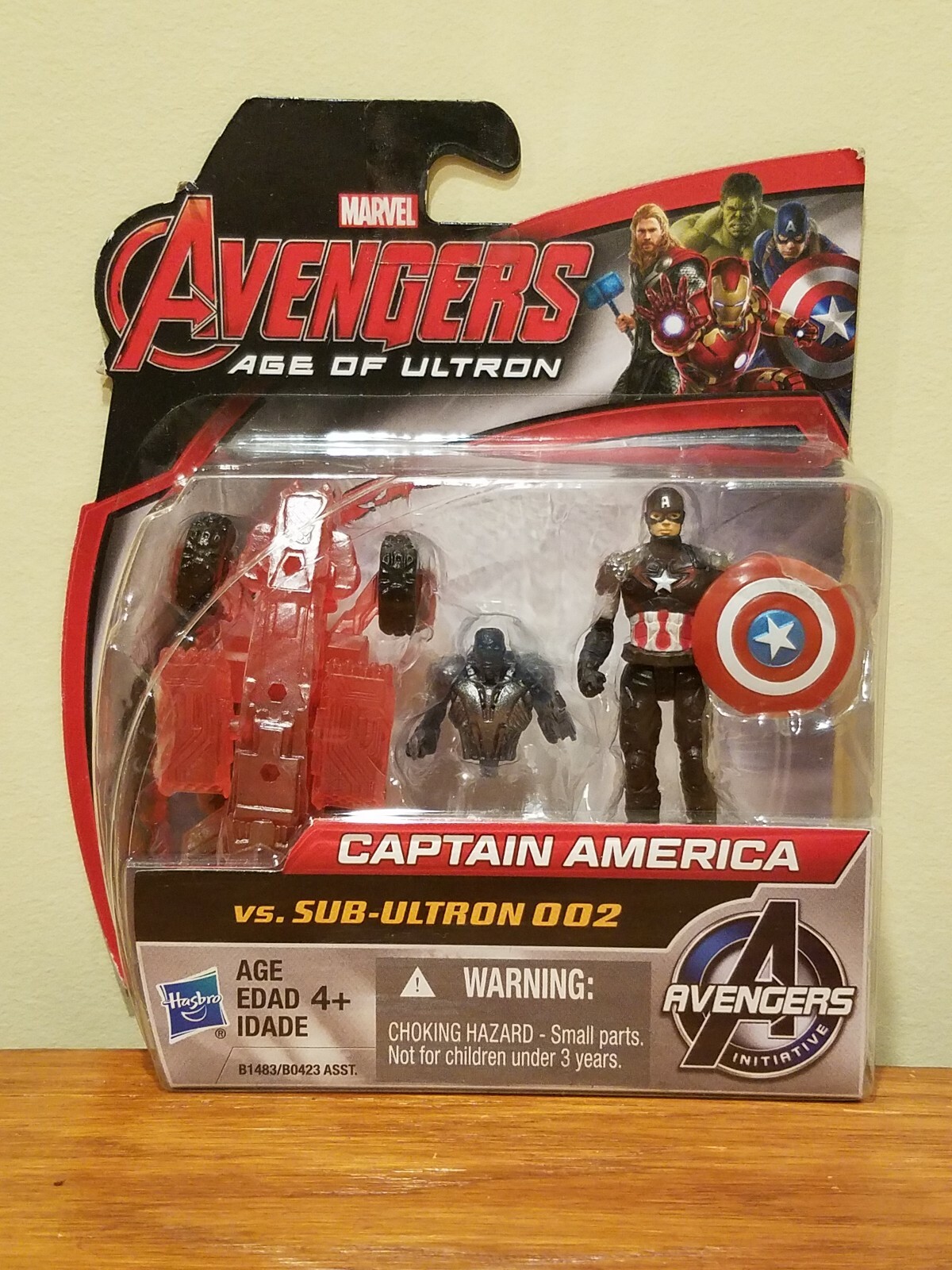 Marvel Avengers Age of Ultron Mini Figures - Sub-Ultron 002 vs. Captain ...