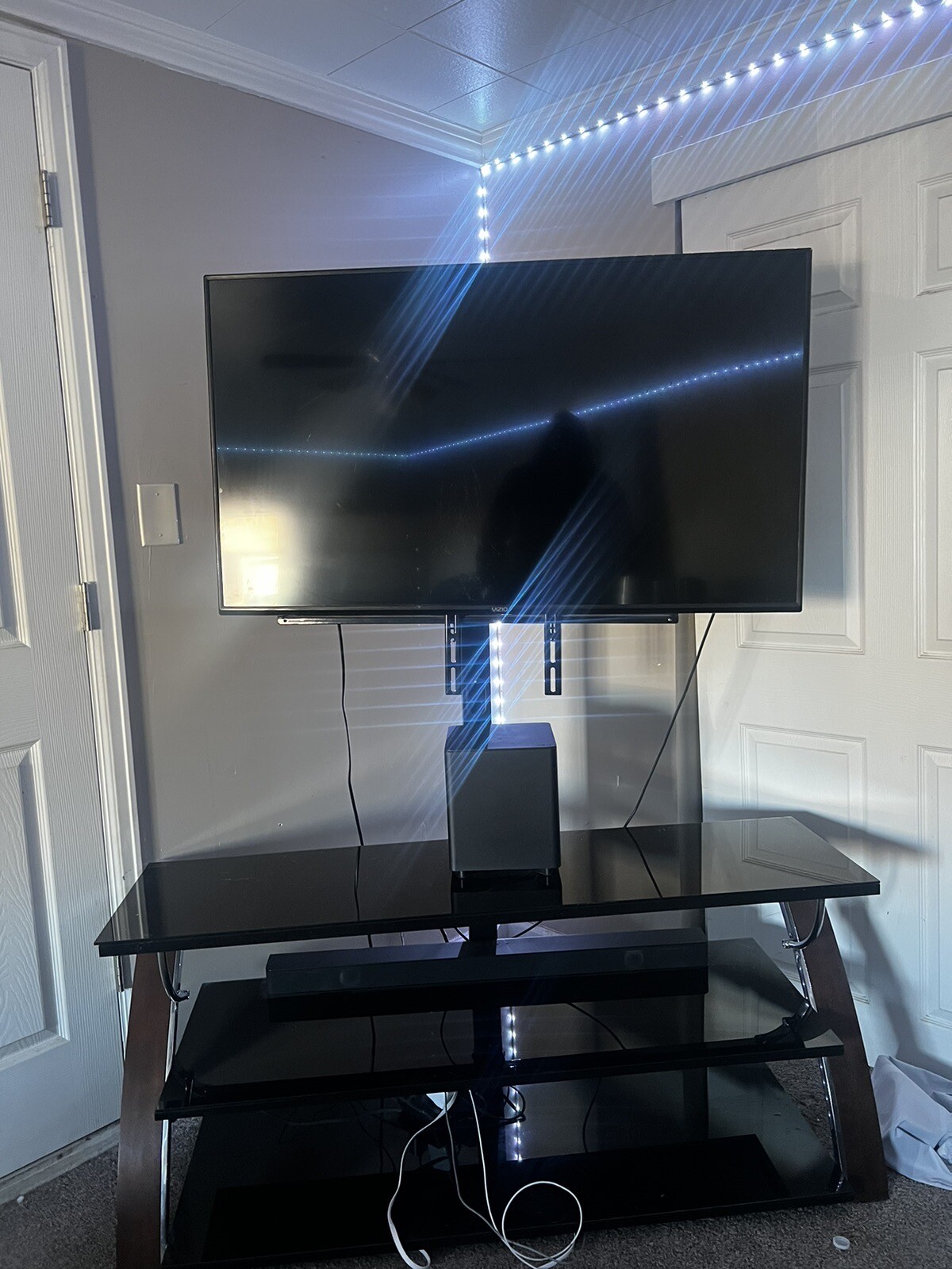 VIZIO V505-J09 50 Inch Class 4K LED Smart TV Dolby Vision HDR V Series ...