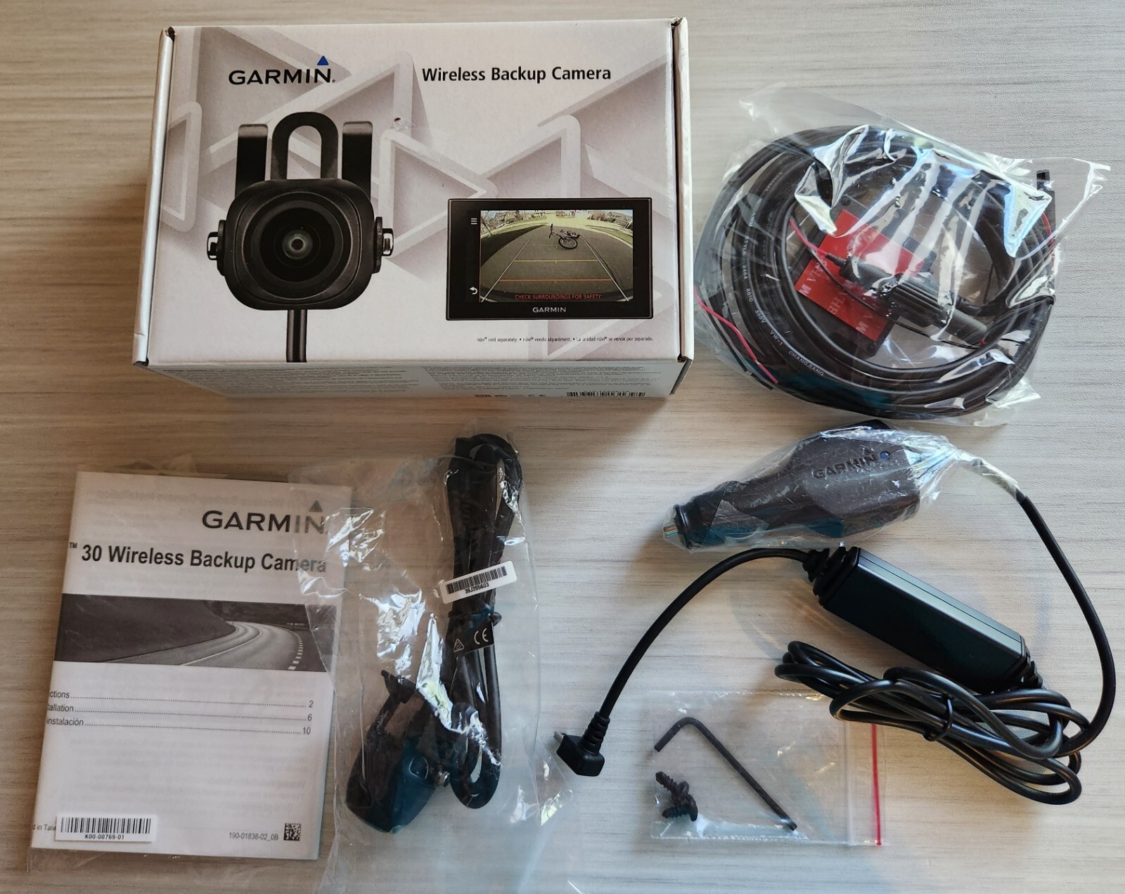 Garmin BC 30 Wireless Backup Camera with Car Adapter Power Cable ...