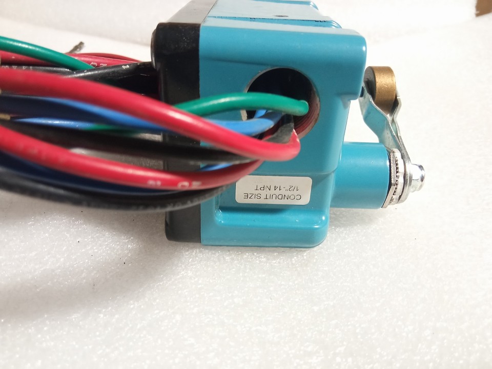 Honeywell MICRO SWITCH EXD-AR-3 Exsplosion Proof Switch SNAP SWITCH NEW ...