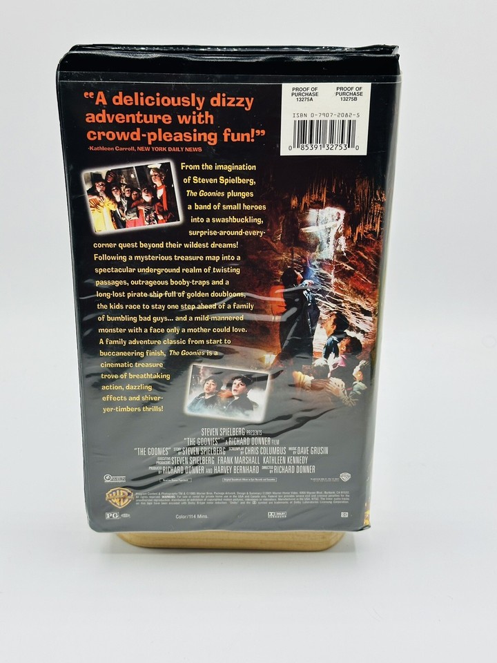 The Goonies (VHS, 1985, 2001) Black Clamshell Steven Spielberg ...