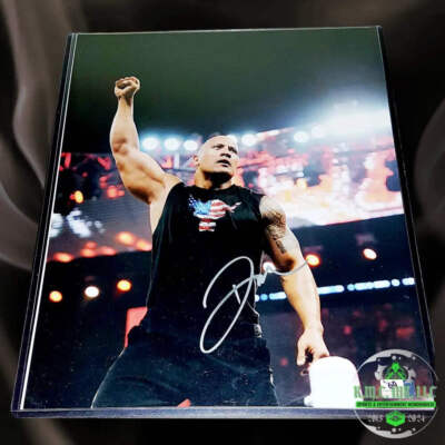 *WWE THE ROCK DWAYNE JOHNSON SIGNED 11X14 BRING IT PHOTO W/GV* # ...