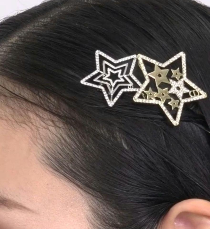Christian Dior Novelty 2025 Holiday Hair Clips 2pieces Logo Silver Gold ...