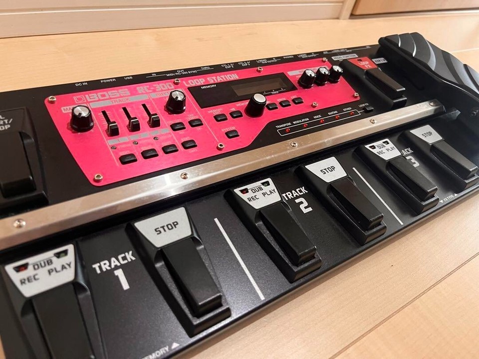 Boss RC-300 Loop Station Guitar Multi-Effects Pedal Tested Good ...