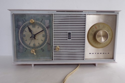 Motorola Model C34-P Tube Radio Clock AM Tan Vintage MCM Mid Century ...