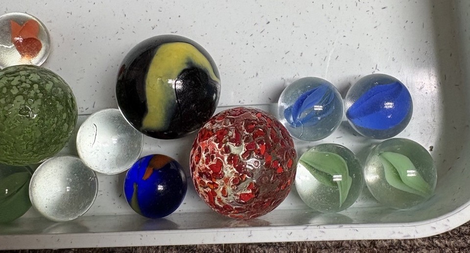 VTG Marbles Different Sizes & Designs Total Of 27 Mixed Lot Including 7 ...
