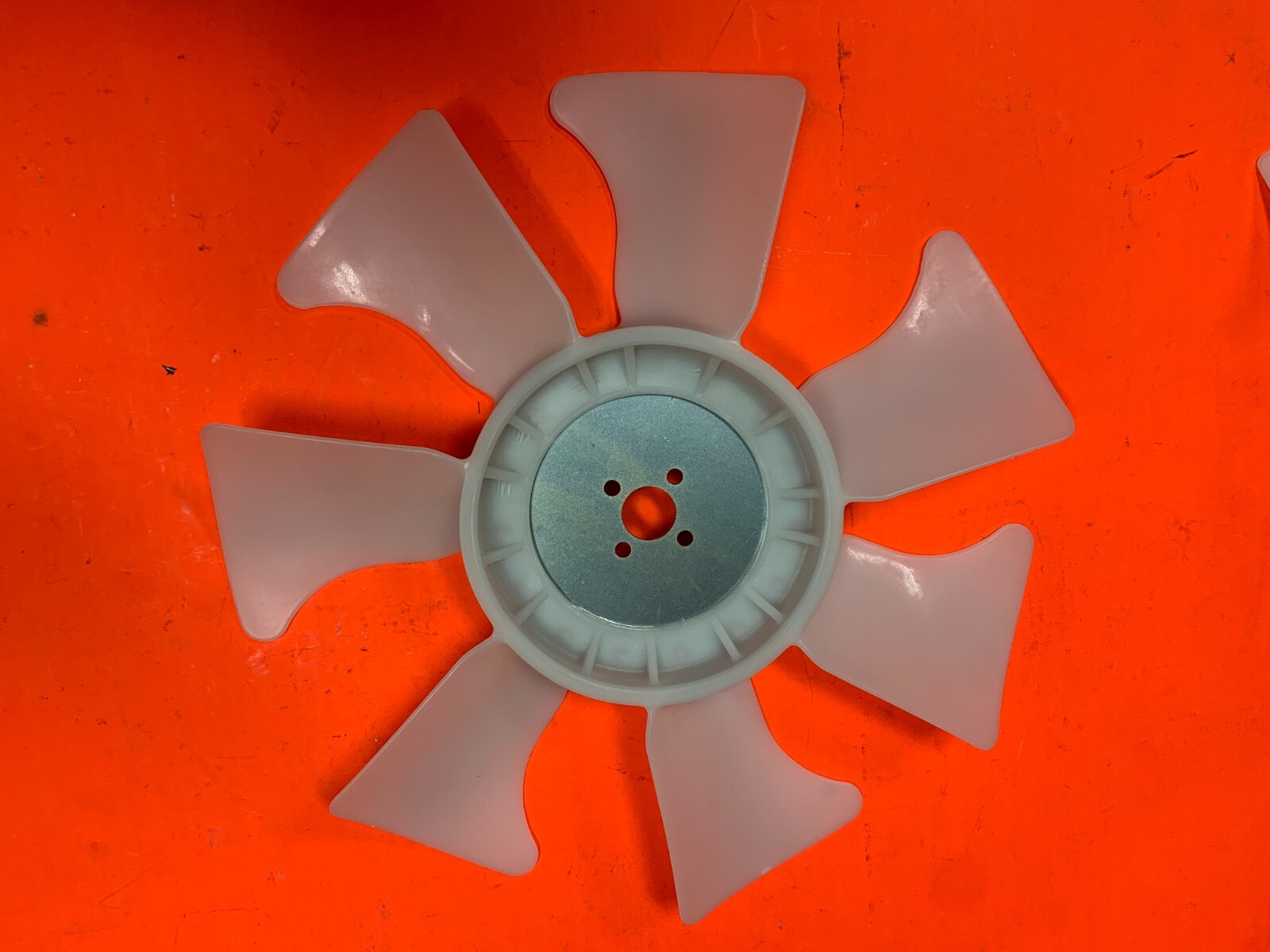 Engine cooling fan for Kubota L2900 L3300 L3010 L3410 L4600 tractors ...