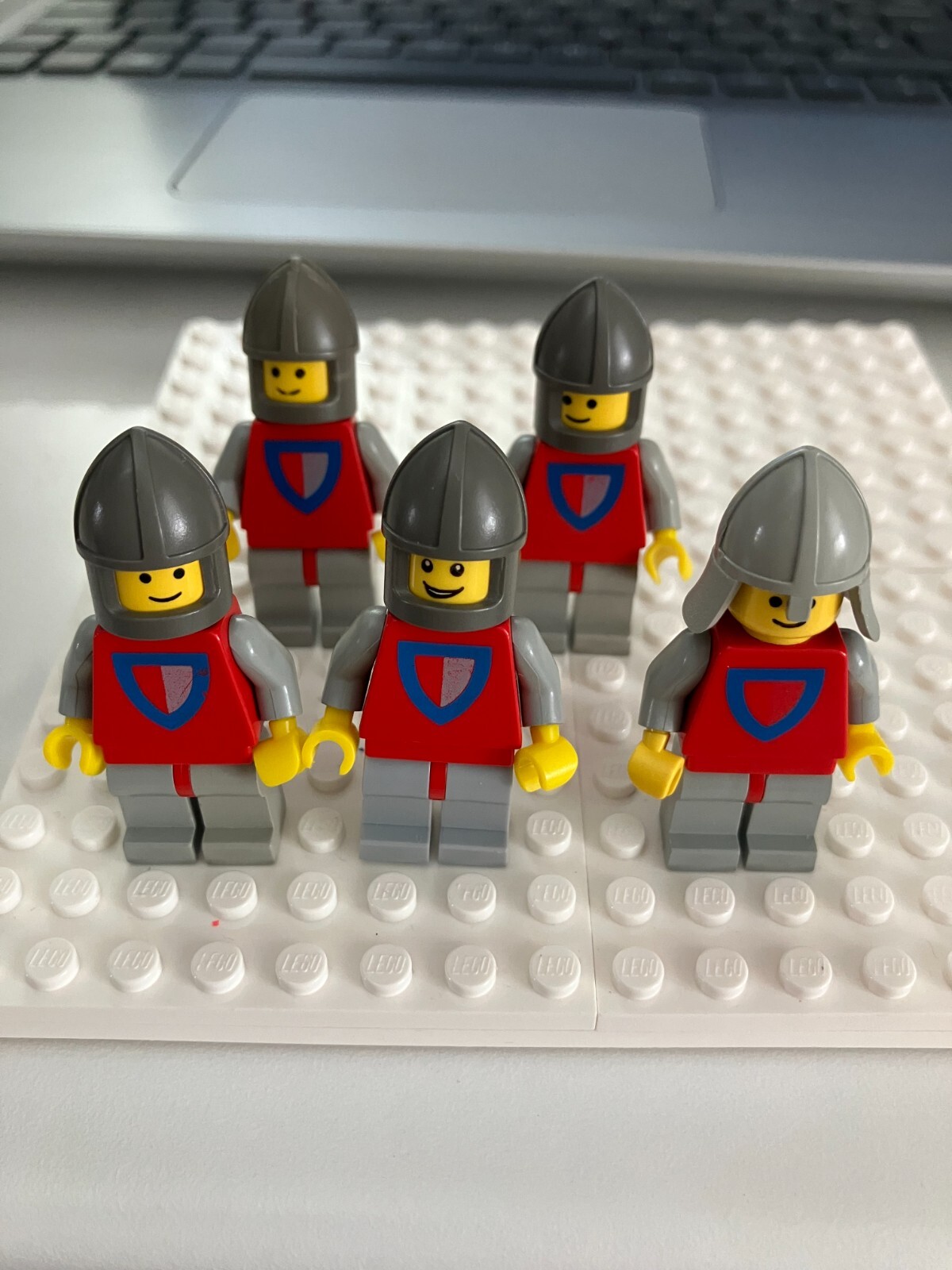 LEGO RARE Vintage Minifigs Knights Crusaders , Lego castle, Choose ...
