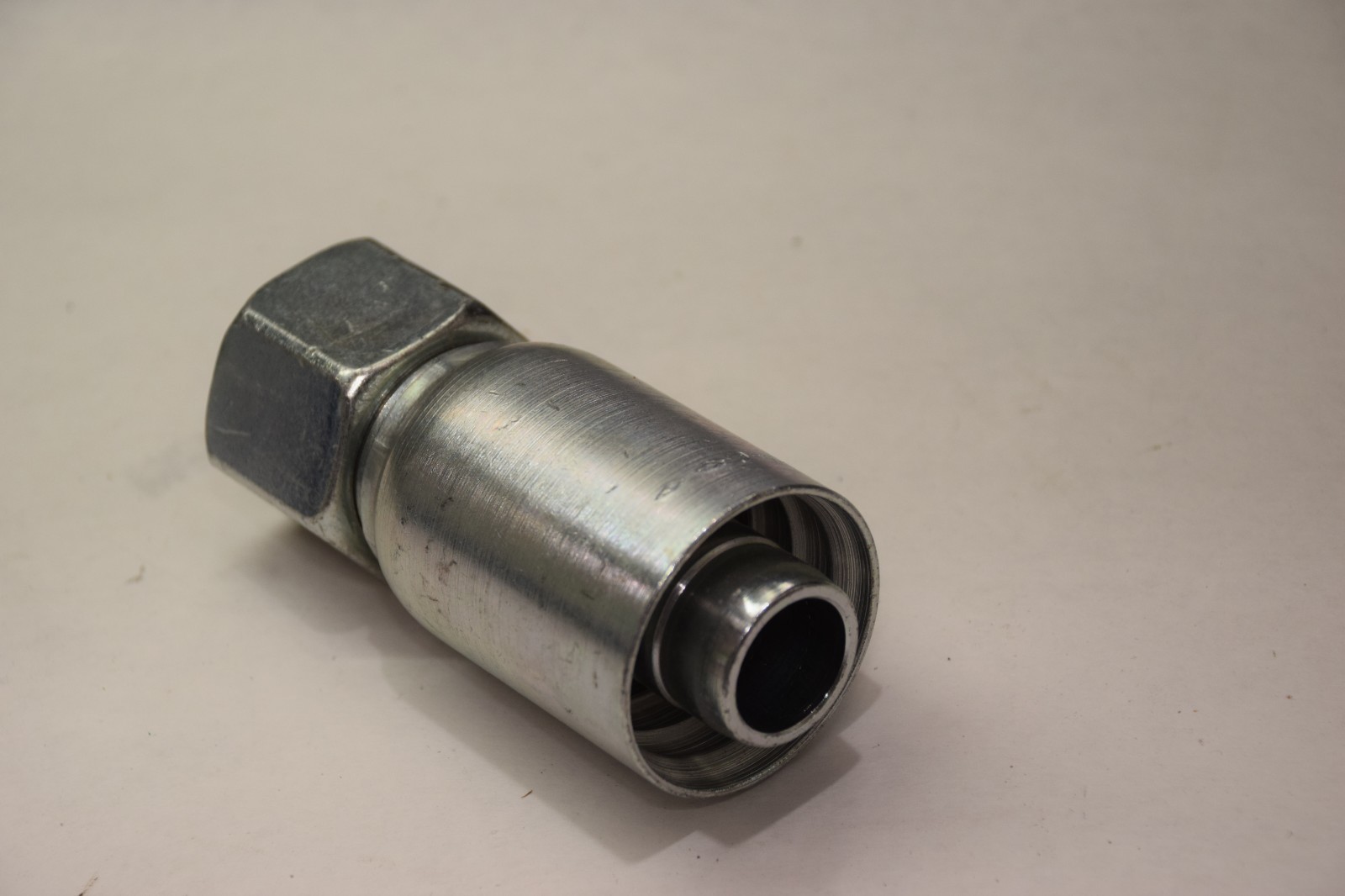 (New) Parker Fitting P77-16 1" Hose " Female 77-16 OF7S11 CF7S11 for ...