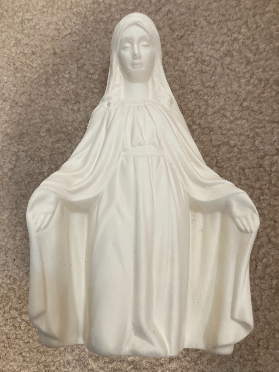 Duncan Ceramics Bisque Duncan 34379 Cozy Sweater 10 Oz. Mug Bisque