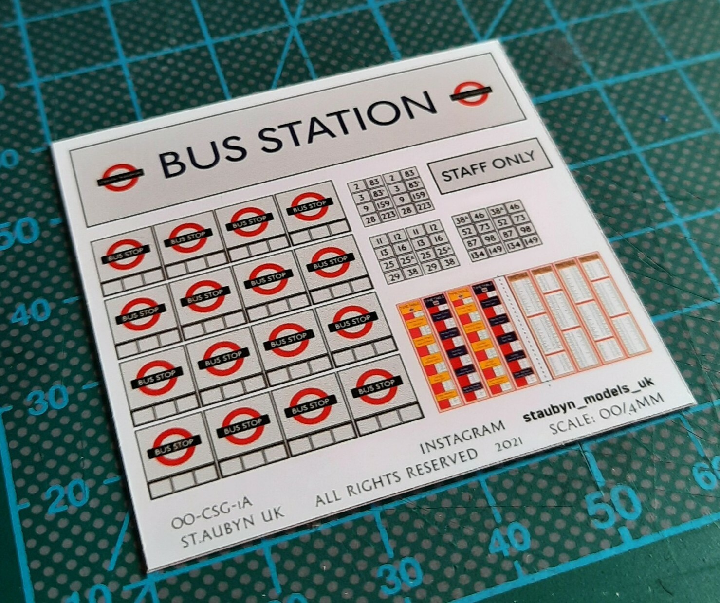 OO GAUGE LT 1940'S-60'S BUS STATION & DEPOT DECAL KIT STOP FLAGS ...