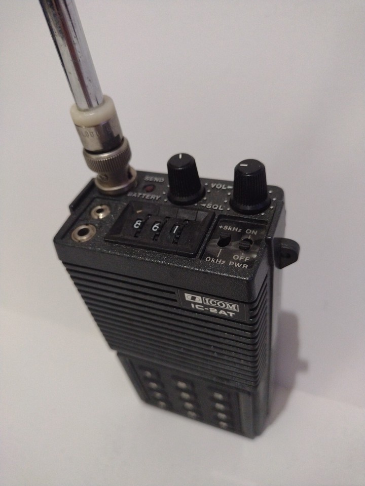 ICOM IC-2AT 2 Meter Handheld HT Radio HAM CB Portable Transceiver ...