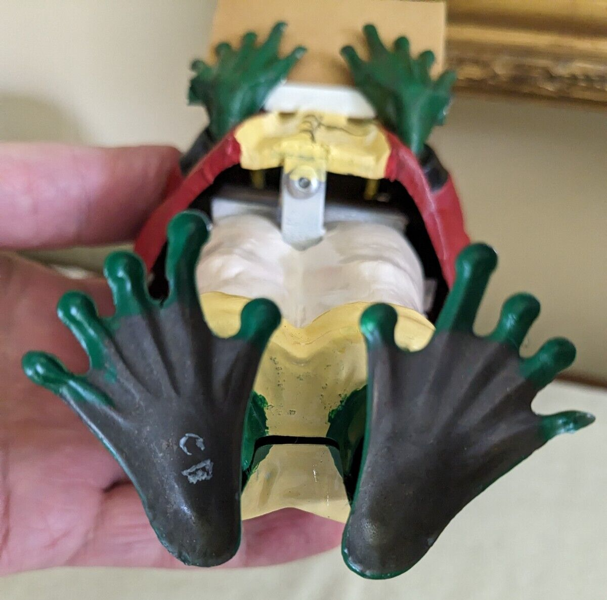 VERY RARE GUNTHERMANN GERMAN OPERA SINGING FROG TIN CLOCKWORK WIND UP ...