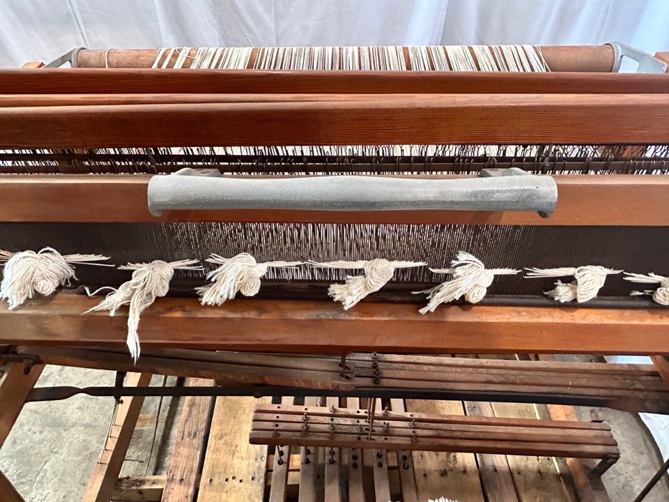 Newcomb Studio Art Rug Loom T0557 | eBay