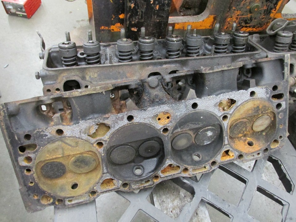 1995-98 Small Block Chevy 350 Car Truck Heads 10147898 Stock Heads to ...