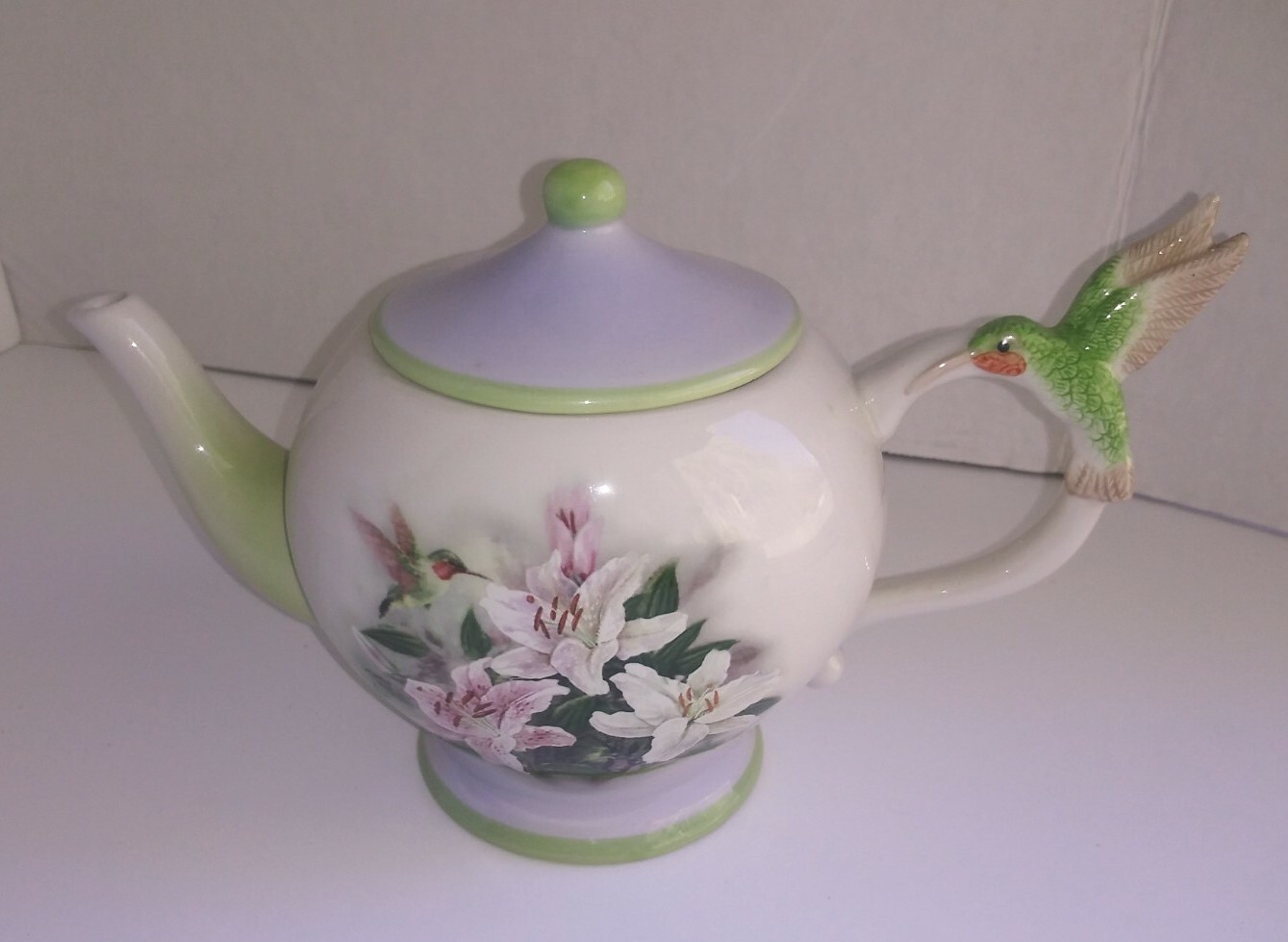 Hummingbird & Lilies Teapot w lavender lid by LENA decorative Easter ...