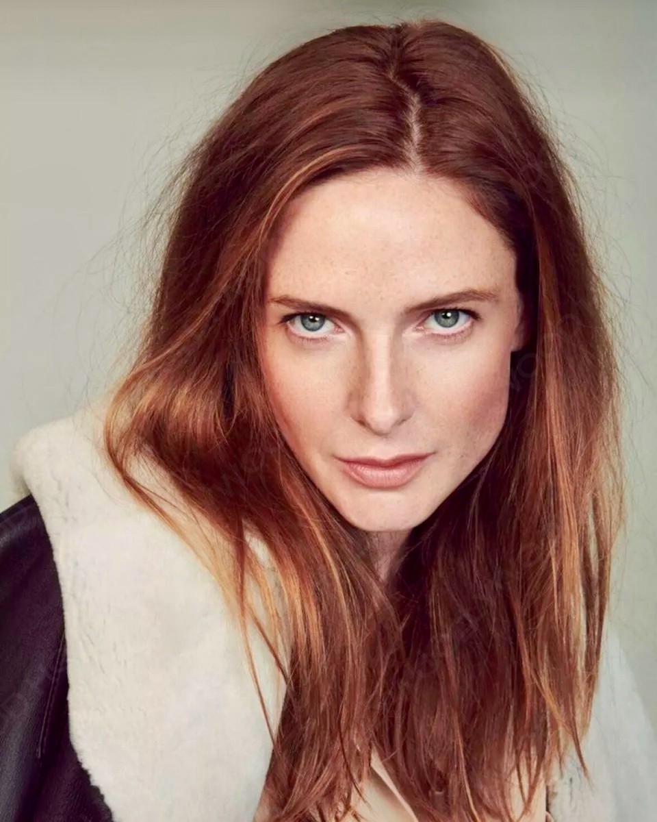 Rebecca Ferguson Actress Cup Size REBECCA FERGUSON 8x10 PHOTO * | EBay
