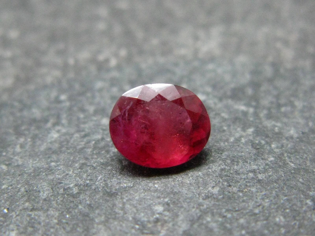 Red Beryl Emerald