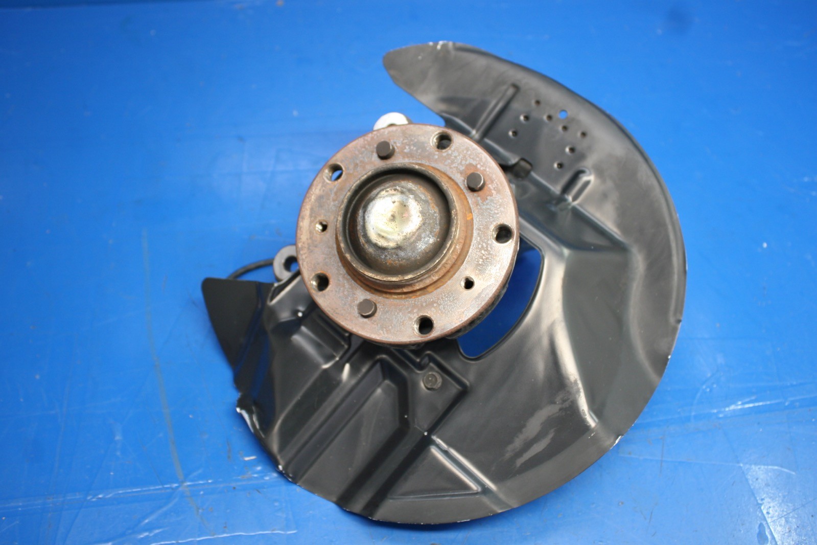 BMW E46 M3 (2001-2006) OEM Front Right Wheel Hub Carrier Spindle (XLNT ...