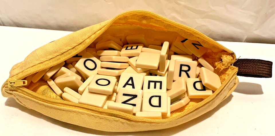 Bananagrams ~ Crossword Family Fun Game Bananagram Word Play ~ W ...