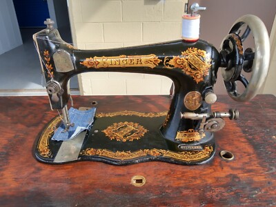 Beautiful Antique 1892 VS2 singer treadle sewing machine, ORIGINAL ...