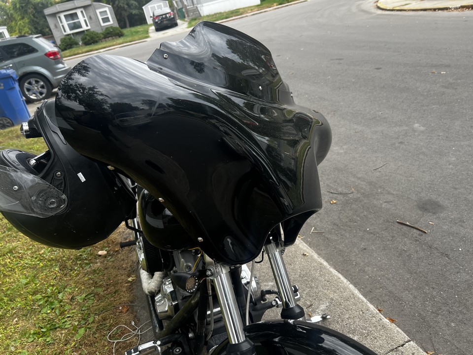 HARLEY DAVIDSON Dyna Wide Glide (FXDWG) BATWING FAIRING GLOSSY 6X9 2001 ...
