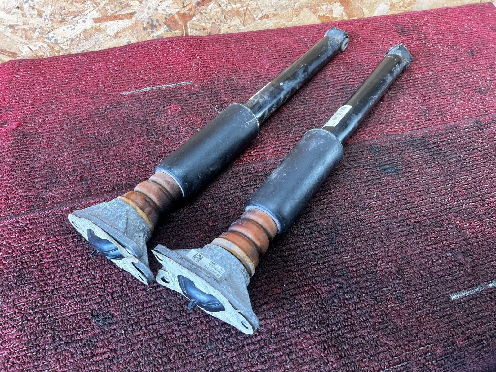 BMW 2016-2020 F48 X1 REAR LEFT AND RIGHT SIDE STRUT SHOCK ABSORBER SET ...