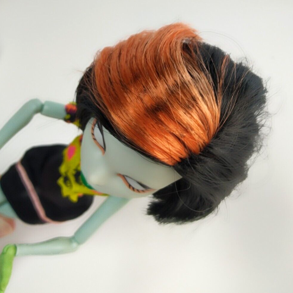 Monster High Scarah Screams FREAKY FUSION - Black/Orange Hair Green Lip ...