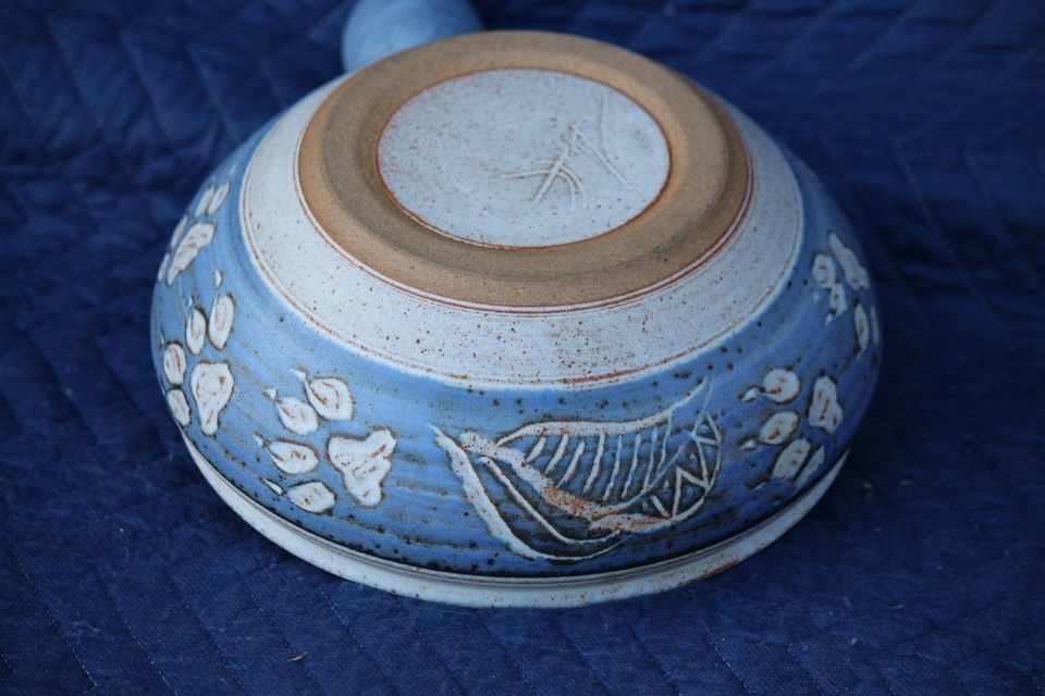Pottery Stoneware Crock Southwest Theme Cobalt & Sky Blue Wolf Dog Paws ...