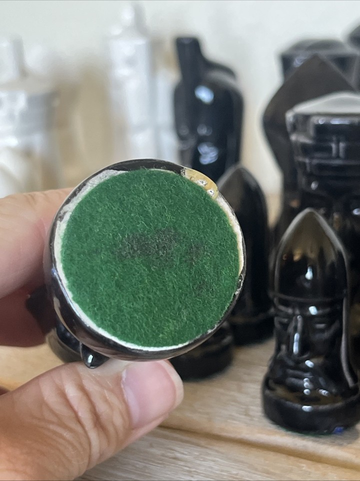 Vintage 1970s Duncan Gloss Ceramic Medieval Black & White Glossy Chess ...