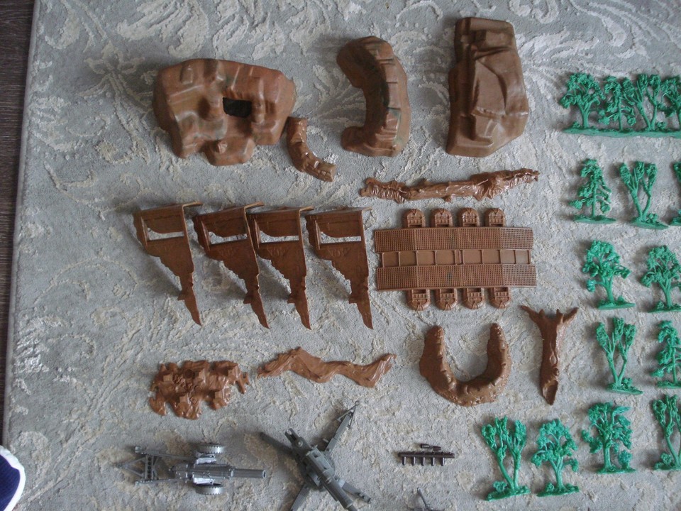 Vintage 1960 Louis Marx Army Combat Battle Tank Play Set WWII Allstate ...