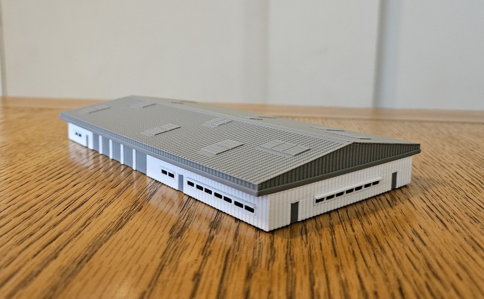 1:400 - Airport Cargo Terminal Building | eBay UK