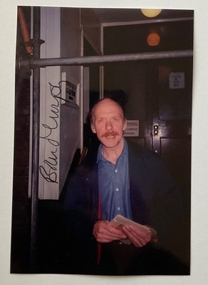 BRIAN MURPHY ( George and Mildred) Genuine Handsigned Photograph 6 x 4 ...