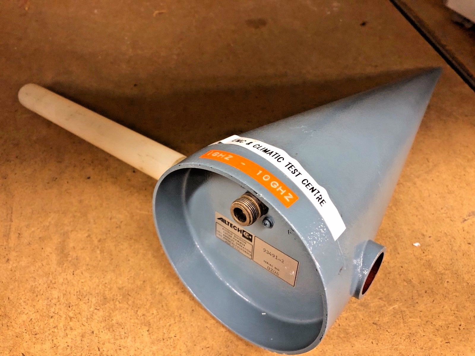 AILTECH EATON SINGER 93491-2 1 - 10 GHz Spiral cone antenna EMC ...