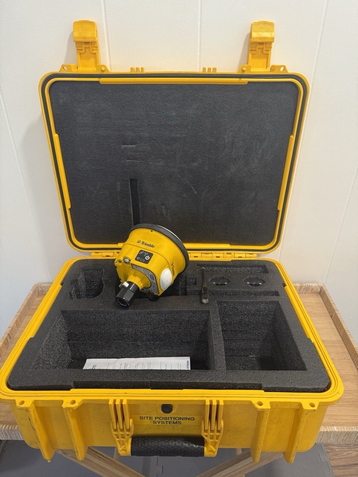 Trimble SPS986-WFBTR4 GNSS Base or Rover Receiver Kit IMU Tilt R12i 450 ...