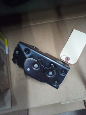 Left Hand Door Latch for International 1000 4000 477257C94 new | eBay