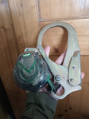 Working Large Snap Hook & MSA Safety Retractable Line | eBay