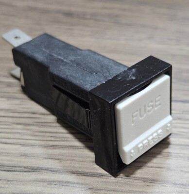 2PC LITTLEFUSE 348 SERIES PANEL MOUNT FUSE HOLDER FOR 3AG FUSE NOS ...