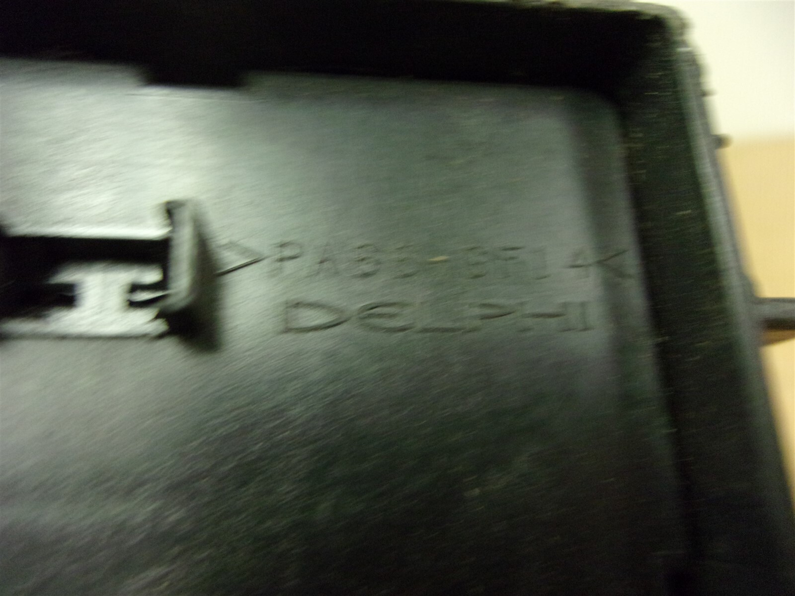 Delphi Fuse Box with 6 Relays and Various Fuses *FREE SHIPPING* | eBay