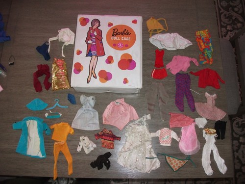 Vntg Barbie Doll Family Lot - 1958 Mod White w/ Polka Dots CASE #1002 ...