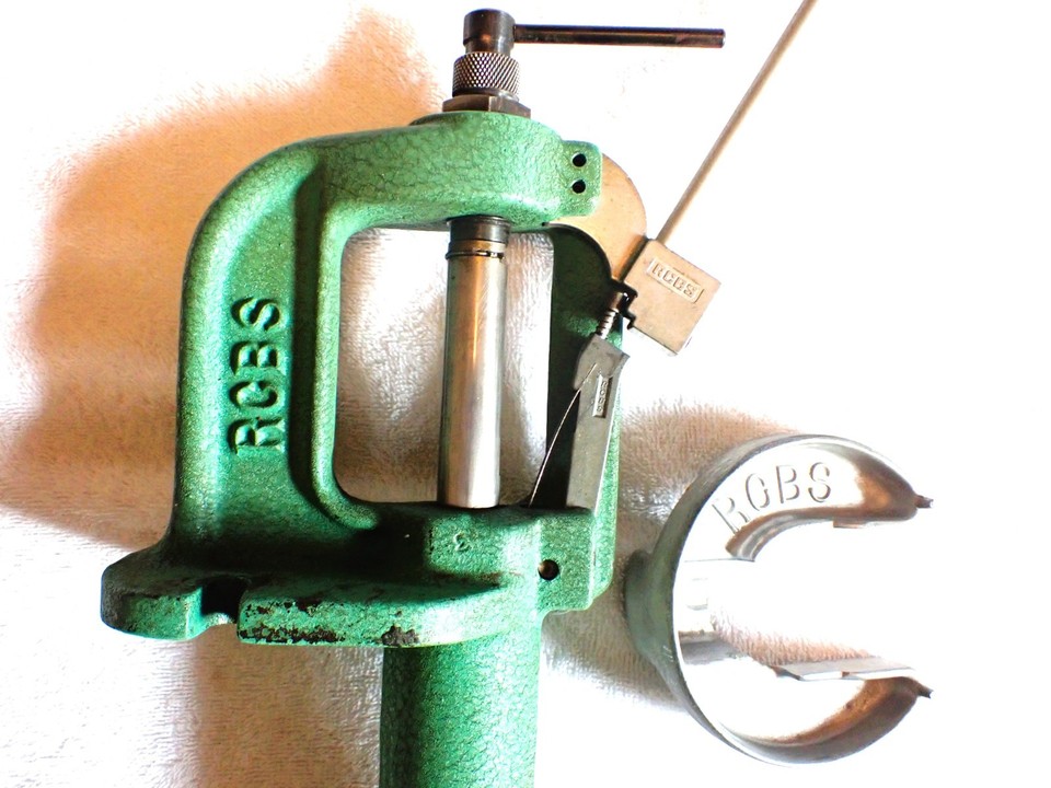 RCBS Jr 2 hand loading press with bullet puller4-primer feed tube ...