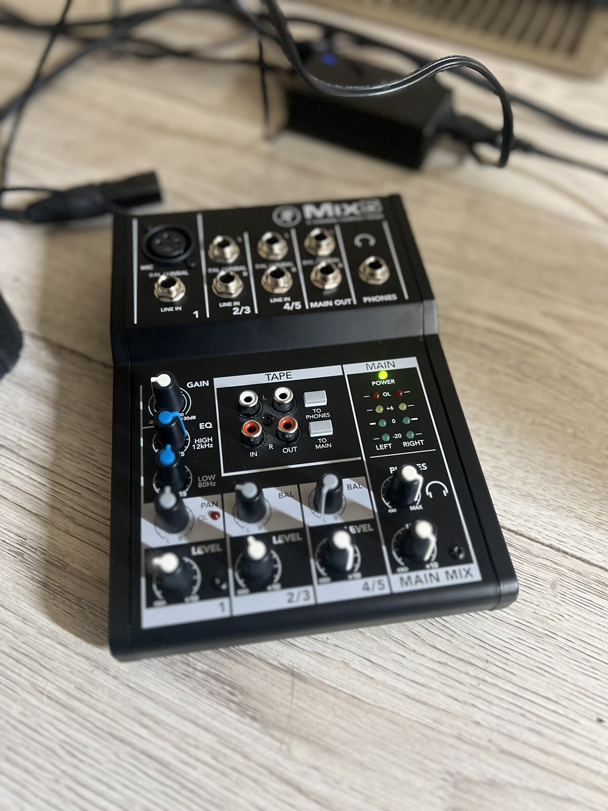 Mackie Mix5 5-Channel Compact Mixer 663961044898 | eBay