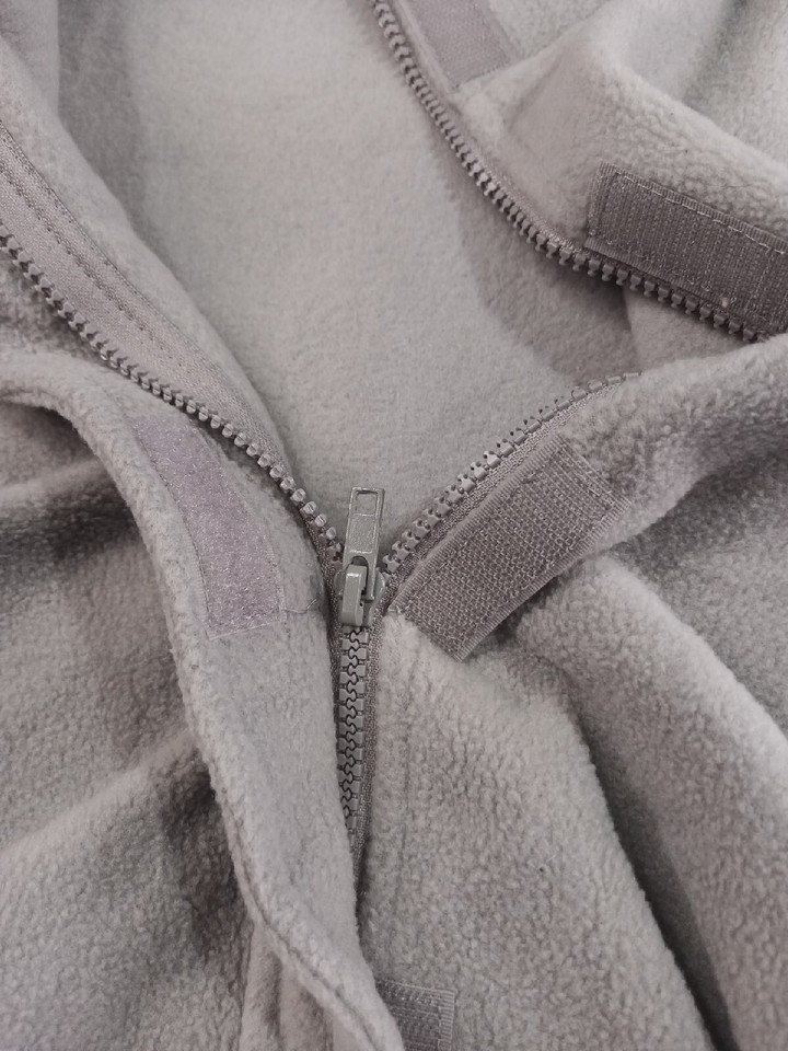 Bizzit Collection Gray Fleece Vest White Trim Women's Size XL New With ...