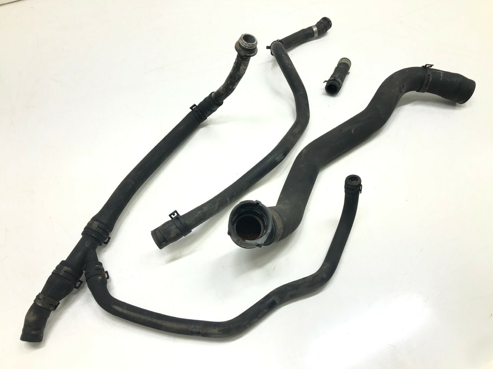 2011-2018 PORSCHE CAYENNE S 4.8L V8 ENGINE COOLING HOSE TUBE SET OEM ...