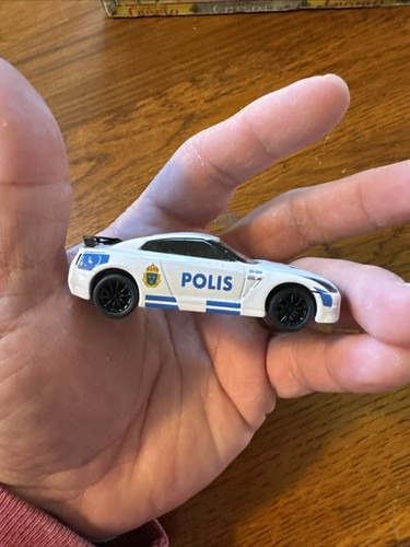 NISSAN SKYLINE GTR R35 STOCKHOLM SWEDEN POLICE 1:64 SCALE DIECAST MODEL ...