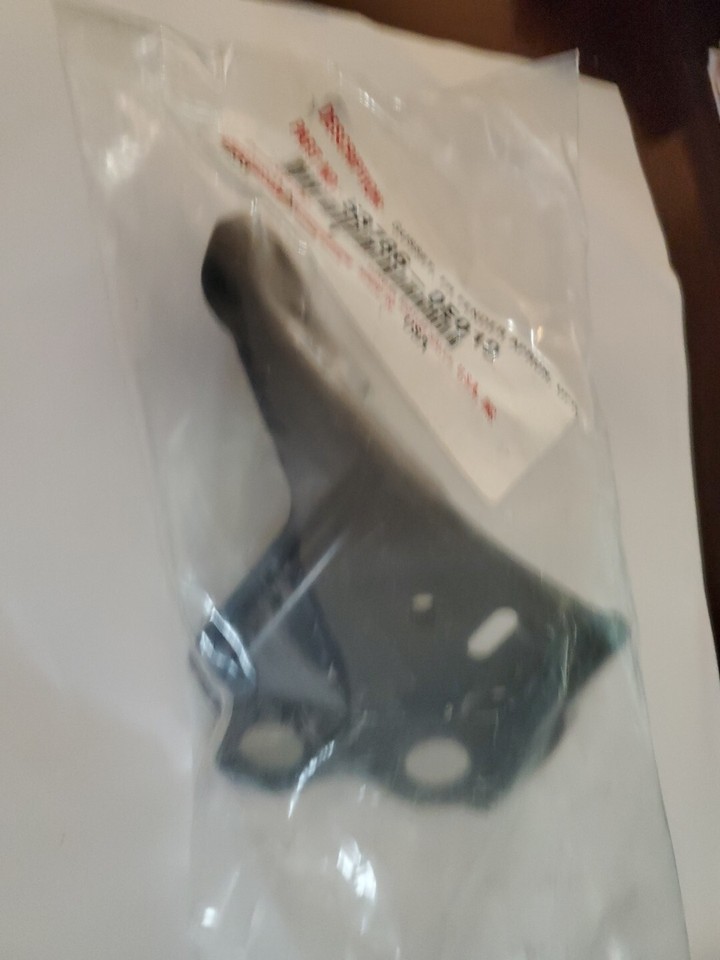 Fender Gusset - Toyota (53786-0E010) | eBay