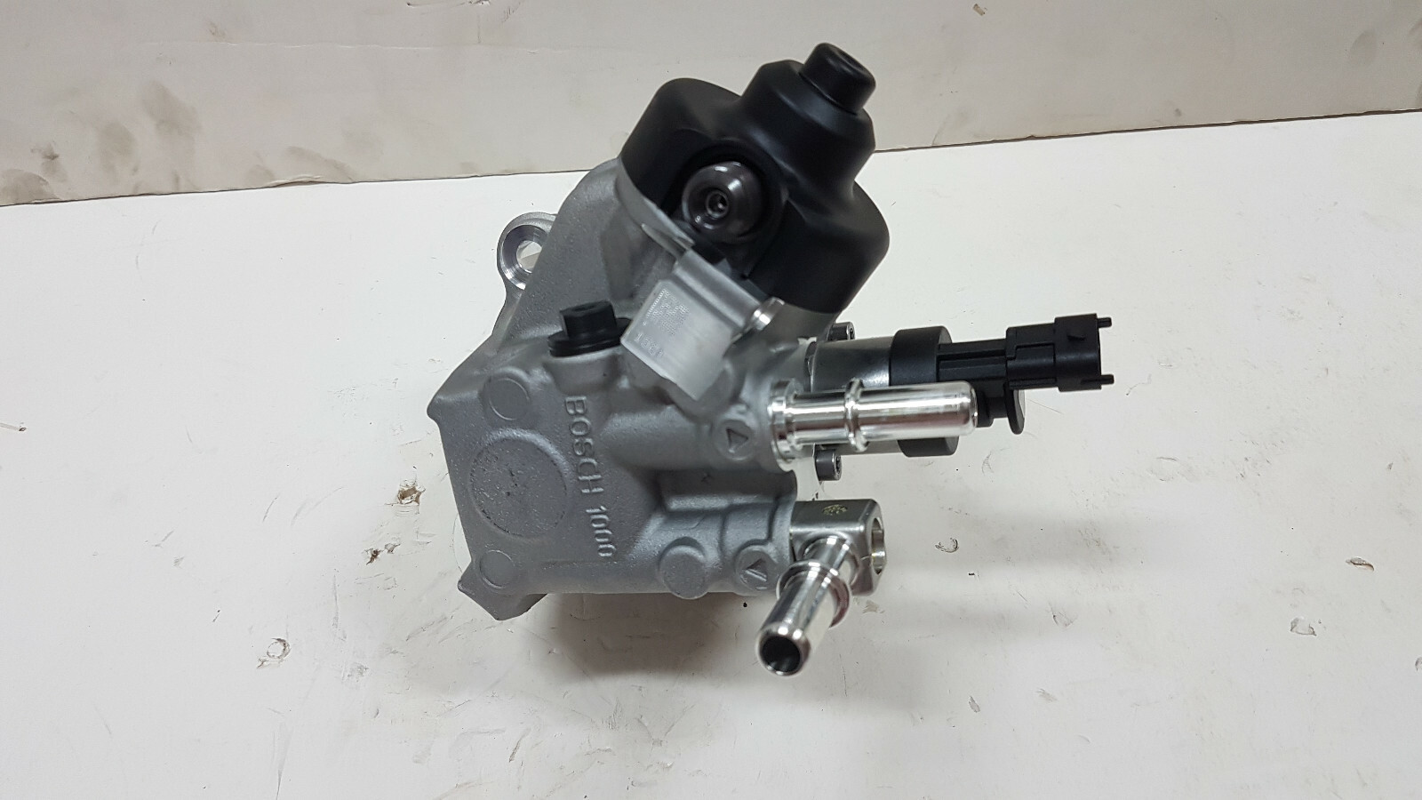 New 33100 2F600 0445010597 Bosch Fuel Pump for Hyundai Santa Fe / KIA ...