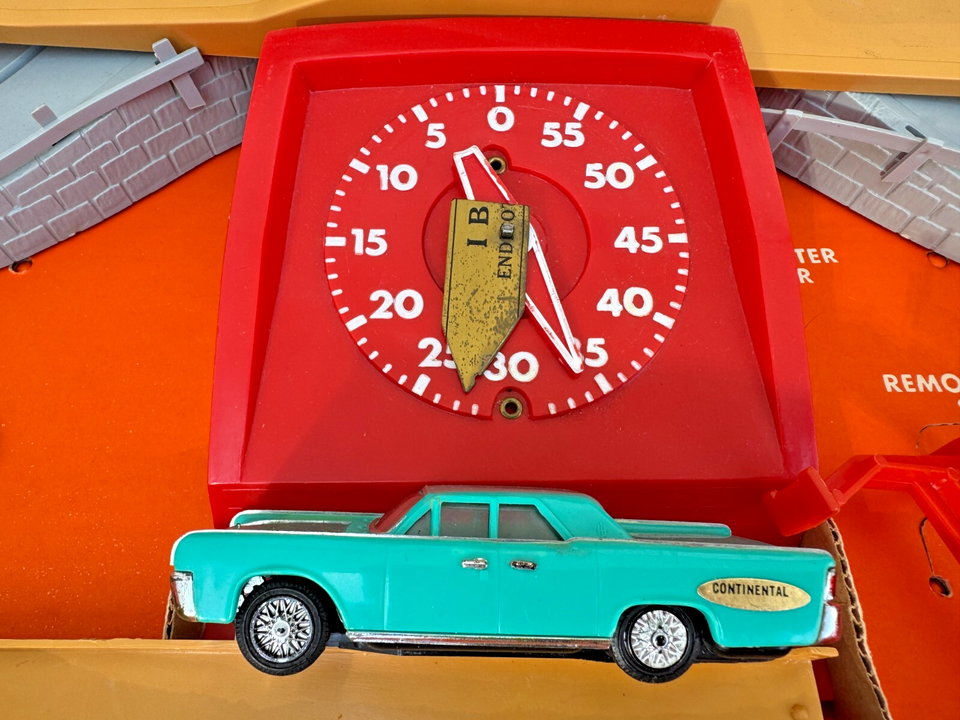 1967 MOTORIFIC TORNADO RACERIFIC Slot Racetrack Ideal Toys 4 Race Cars ...