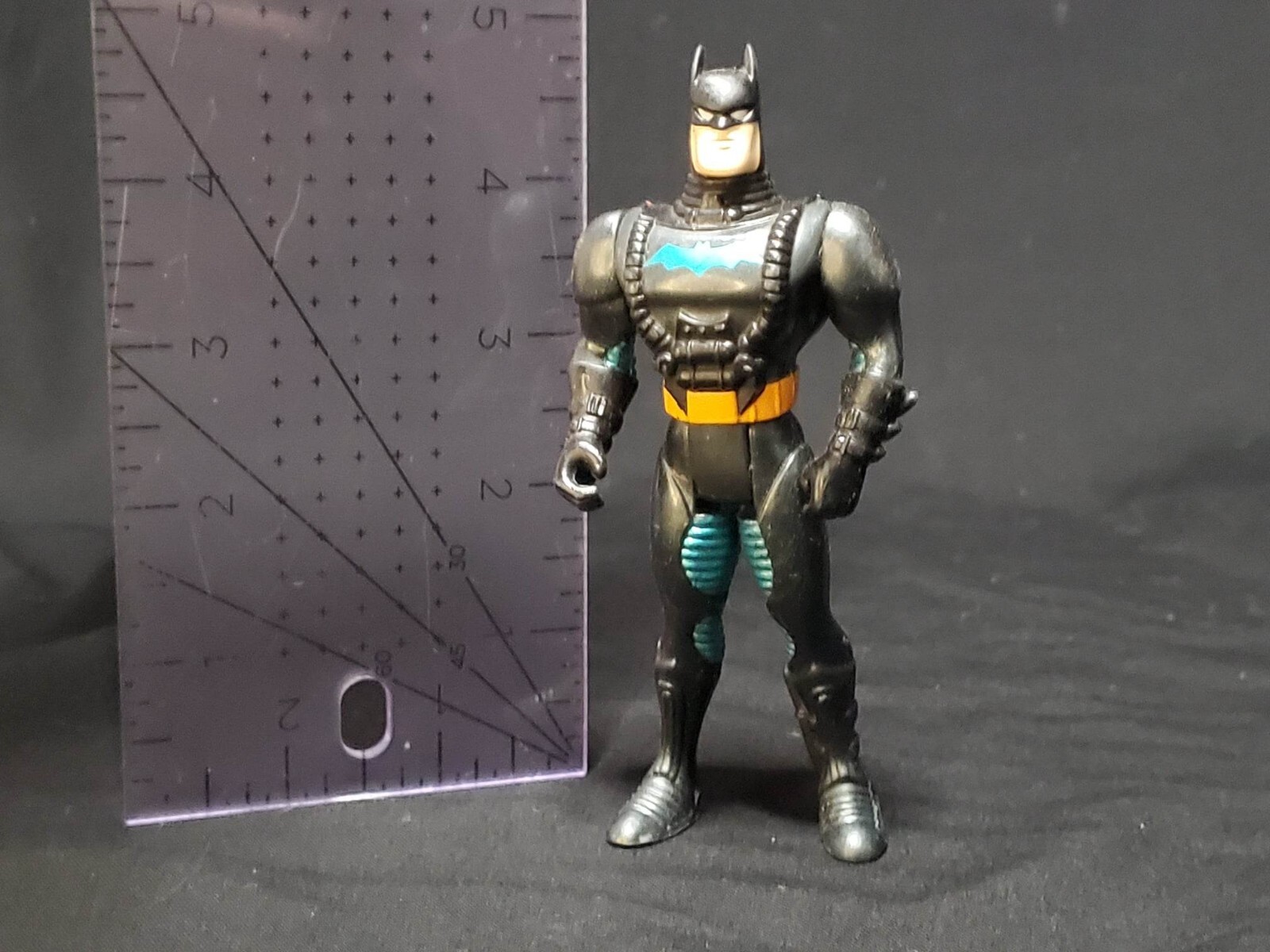 Vintage 1995 Kenner DC Comics Spectrum of the Bat Sub-Frequency Armor ...