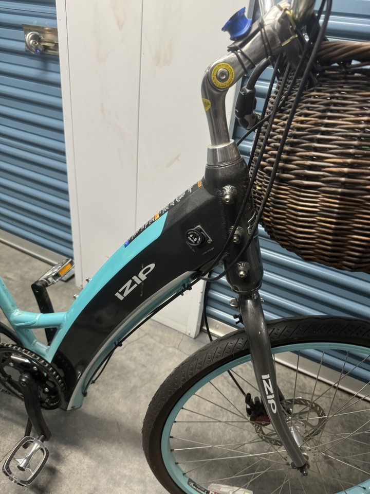 iZip E3 Metro Unisex Electric E Bike Bicycle Cruiser 2013 Model Green ...